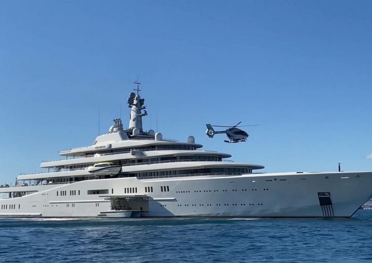 Iconic Ships Through History: From Pirate Legends to Floating Luxury ...
